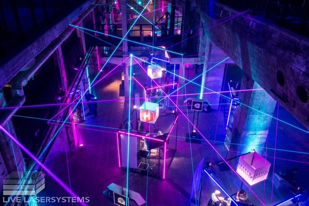 Raum und Effektspiegel für Showlaser - Showlasereffekte